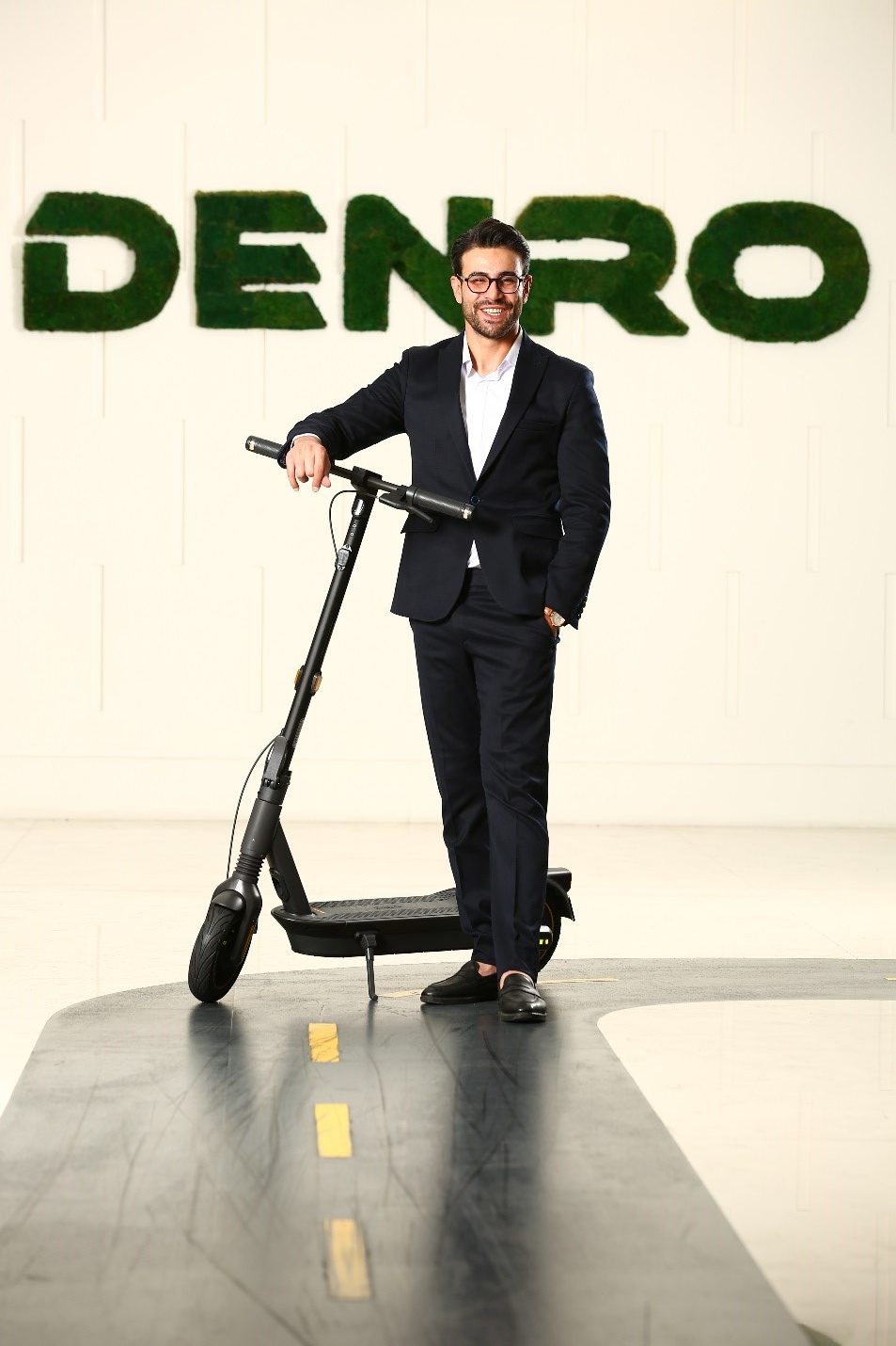 اسکوتر برقی بزرگسال چی بخریم؟ | دنرو